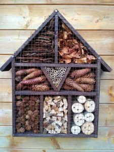 Hotel De Insectos Casero. 50 Ideas Para Hacer Uno Paso A Paso